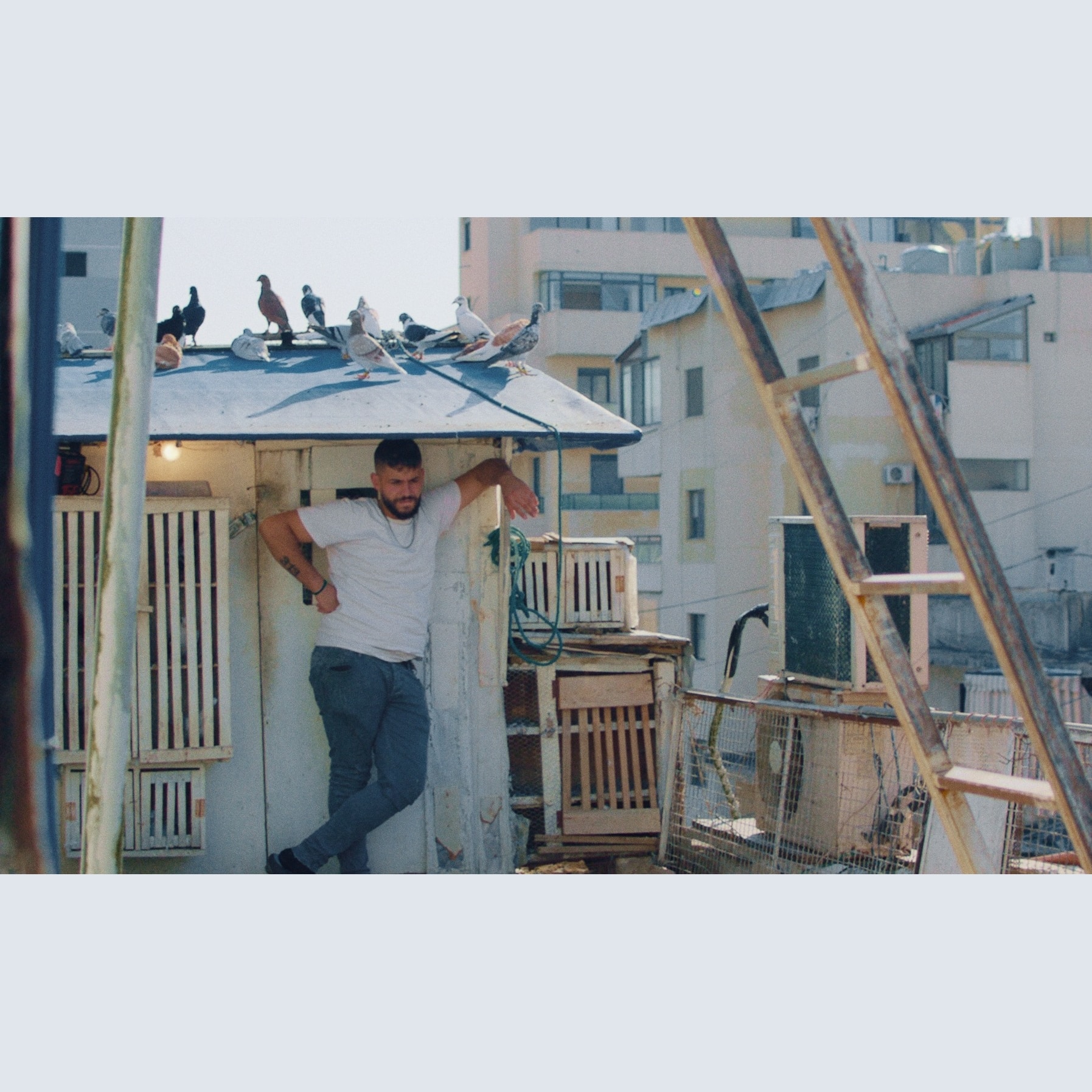 Zoom Fipadoc 2023 : ITW de Lea Najjar, réalisatrice de Kash Kash, Sans ...